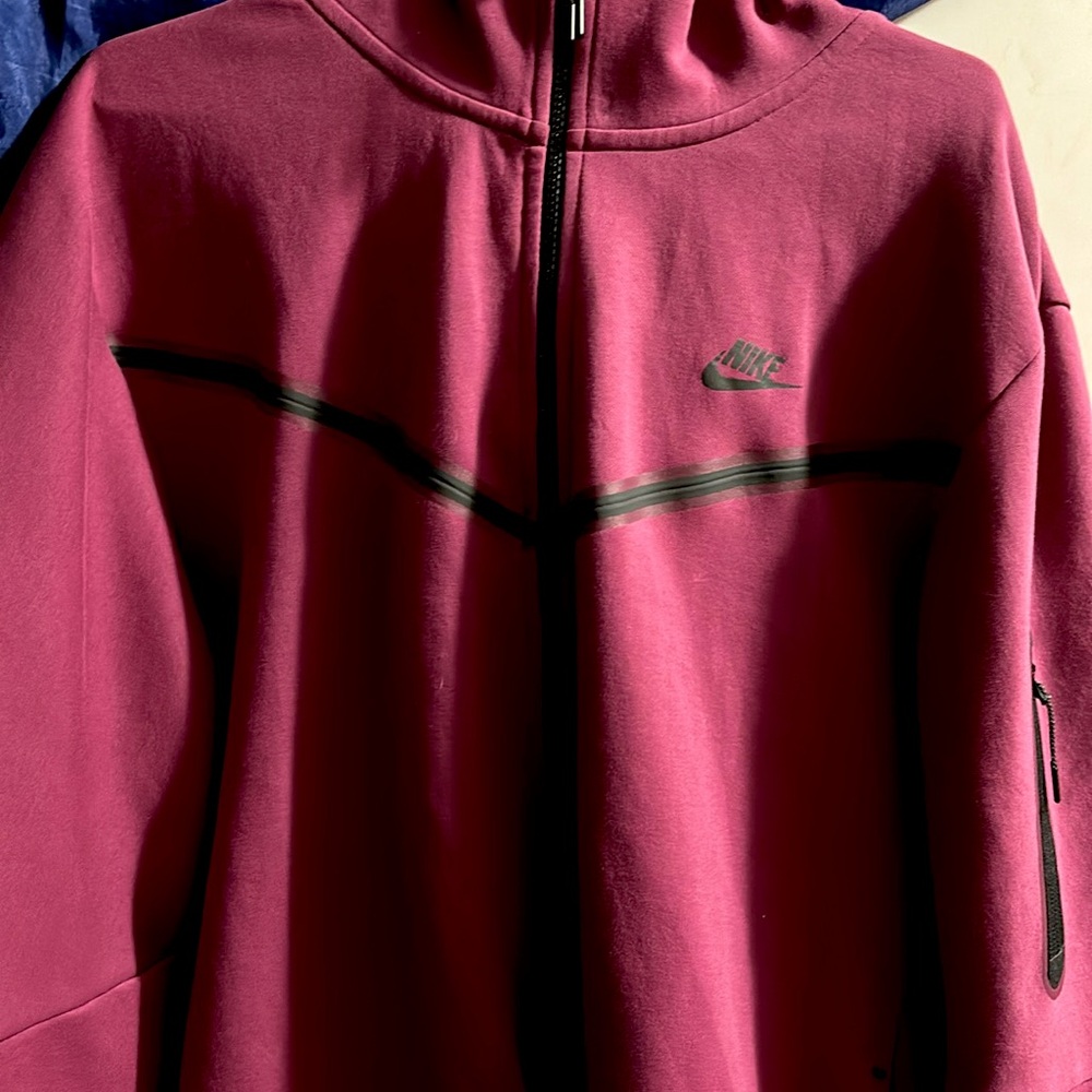 Nike Tech Fleece Maroon Color - Gem